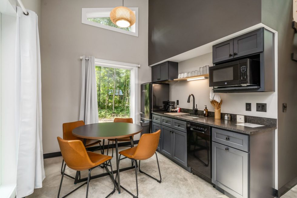 Photo Gallery & Virtual Tours - Retreat 21 Farm & Vineyard